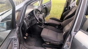 Grey Opel Zafira 2003 in Radviliskis, with an engine capacity of 2.00 L and mileage of 275 thousand km for 600 €, photo 15 on AUTOMOTO.COM.LV