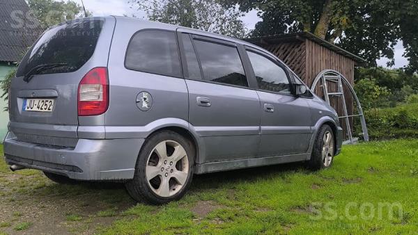 Grey Opel Zafira 2003 in Kraslava, with an engine capacity of 2.00 L and mileage of 314 thousand km for 600 €, photo 5 on AUTOMOTO.COM.LV