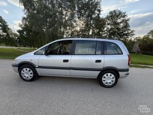 Grey Opel Zafira 2003 in Alytus, with an engine capacity of 2.00 L and mileage of 147 thousand km for 1150 €, photo 9 on AUTOMOTO.COM.LV