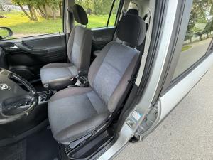 Grey Opel Zafira 2003 in Alytus, with an engine capacity of 2.00 L and mileage of 147 thousand km for 1150 €, photo 14 on AUTOMOTO.COM.LV