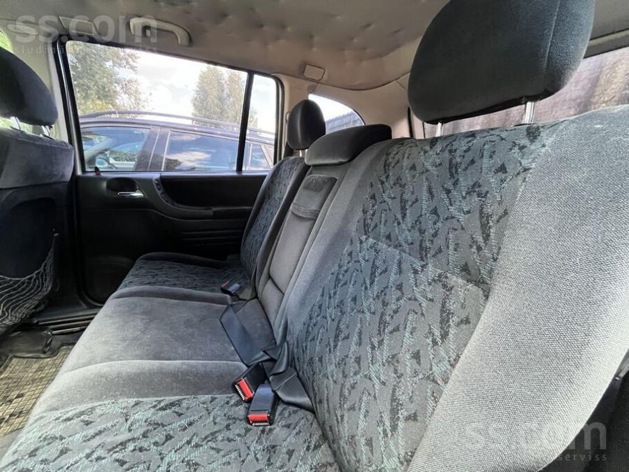 Pelēks Opel Zafira 2003 Rīga, ar dzinēja tilpumu 2.20 L un nobraukumu 384 tūkst. km par 490 €, foto 7 vietnē AUTOMOTO.COM.LV