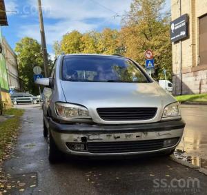Grey Opel Zafira 2003 in Riga, with an engine capacity of 1.80 L and mileage of 199 thousand km for 700 €, photo 3 on AUTOMOTO.COM.LV