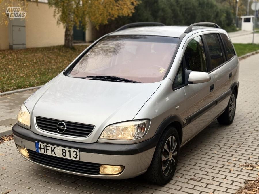 Grey Opel Zafira 2003 in Vilnius, with an engine capacity of 2.00 L and mileage of 221 thousand km for 880 €, photo 1 on AUTOMOTO.COM.LV