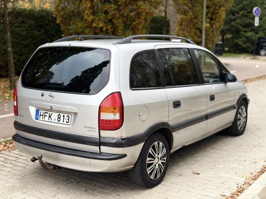 Grey Opel Zafira 2003 in Vilnius, with an engine capacity of 2.00 L and mileage of 221 thousand km for 880 €, photo 4 on AUTOMOTO.COM.LV