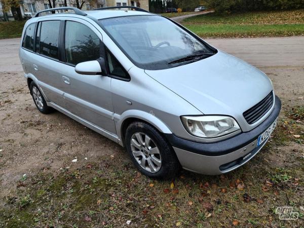 Opel Zafira 2003 Utena vietnē Pelēks Opel Zafira 2003 Utena, ar dzinēja tilpumu 2.20 L un nobraukumu 293 tūkst. km par 790 €, foto 4 vietnē AUTOMOTO.COM.LV