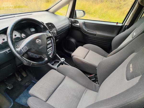 Opel Zafira 2003 Utena vietnē Pelēks Opel Zafira 2003 Utena, ar dzinēja tilpumu 2.20 L un nobraukumu 293 tūkst. km par 790 €, foto 9 vietnē AUTOMOTO.COM.LV