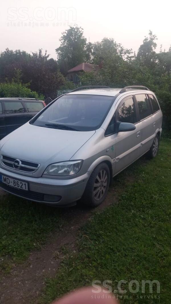 Pelēks Opel Zafira 2004 Jēkabpils, ar dzinēja tilpumu 2.20 L un nobraukumu 295 tūkst. km par 1250 €, foto 3 vietnē AUTOMOTO.COM.LV