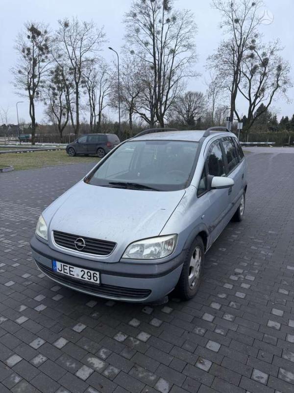Grey Opel Zafira 2004 in Kaunas, with an engine capacity of 2.00 L and mileage of 310 thousand km for 660 €, photo 4 on AUTOMOTO.COM.LV