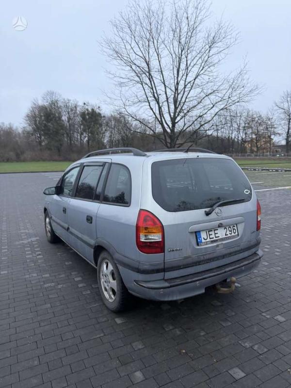 Grey Opel Zafira 2004 in Kaunas, with an engine capacity of 2.00 L and mileage of 310 thousand km for 660 €, photo 7 on AUTOMOTO.COM.LV