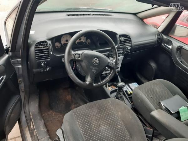 Pelēks Opel Zafira 2004 Kauņa, ar dzinēja tilpumu 2.00 L un nobraukumu 290 tūkst. km par 350 €, foto 3 vietnē AUTOMOTO.COM.LV