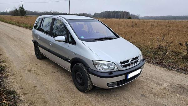 Pelēks Opel Zafira 2004 Anykščiai, ar dzinēja tilpumu 1.80 L un nobraukumu 269 tūkst. km par 1700 €, foto 1 vietnē AUTOMOTO.COM.LV