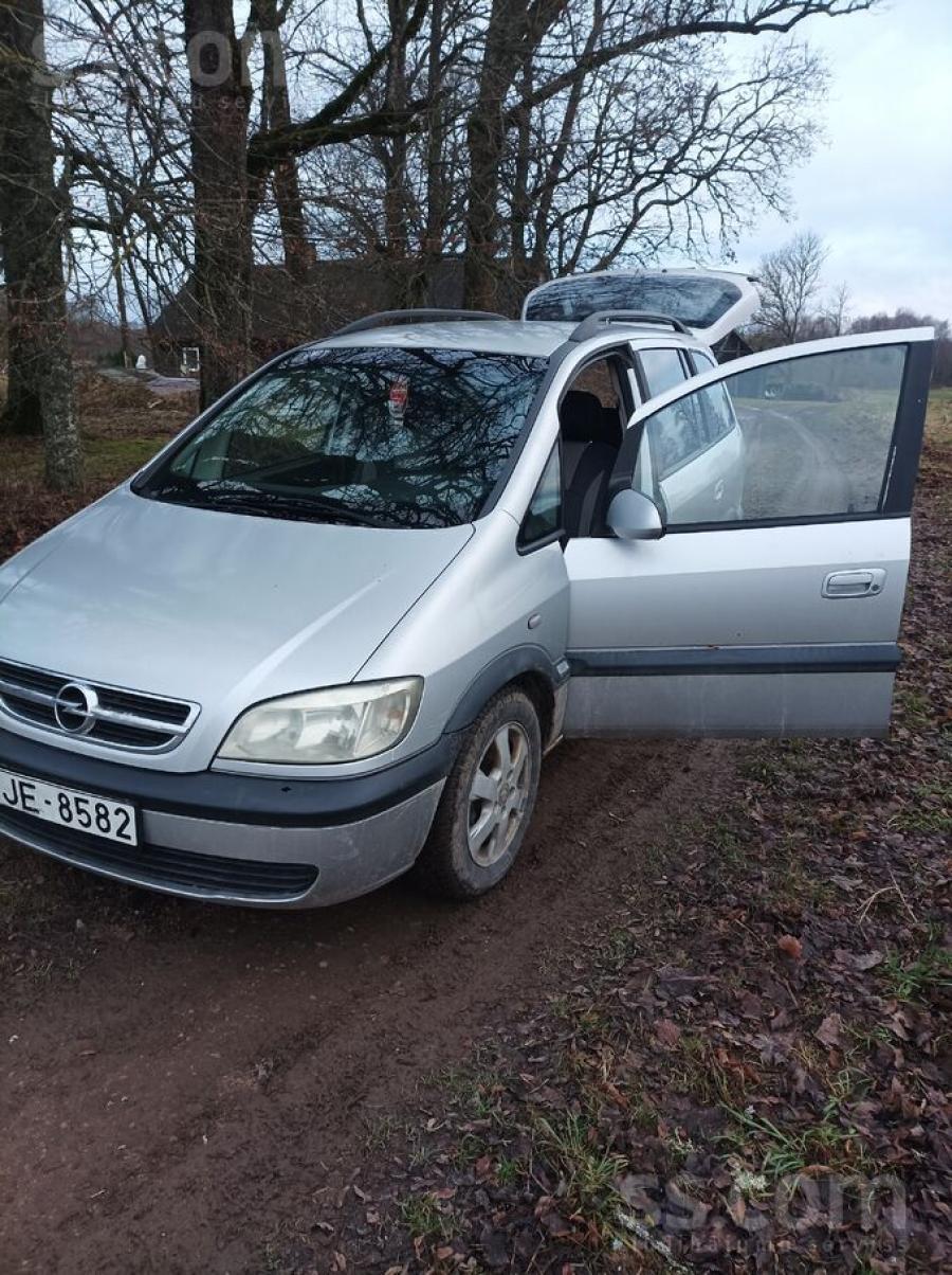 Pelēks Opel Zafira 2004 Jēkabpils, ar dzinēja tilpumu 2.20 L un nobraukumu 366 tūkst. km par 1000 €, foto 3 vietnē AUTOMOTO.COM.LV
