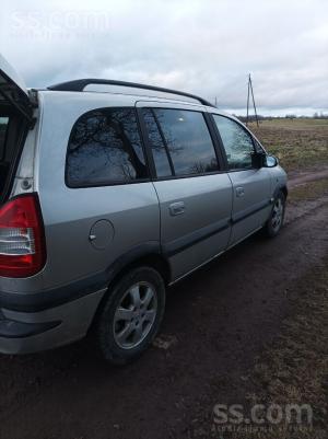 Pelēks Opel Zafira 2004 Jēkabpils, ar dzinēja tilpumu 2.20 L un nobraukumu 366 tūkst. km par 1000 €, foto 4 vietnē AUTOMOTO.COM.LV