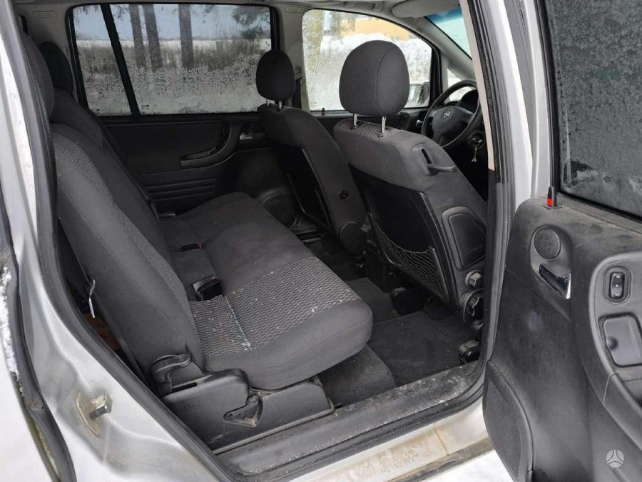 Pelēks Opel Zafira 2004 Ukmergė, ar dzinēja tilpumu 2.00 L un nobraukumu 270 tūkst. km par 1250 €, foto 6 vietnē AUTOMOTO.COM.LV