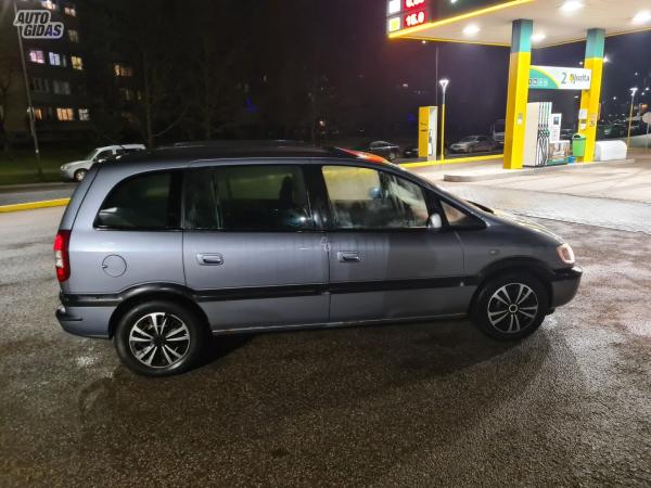 Grey Opel Zafira 2004 in Kaunas, with an engine capacity of 2.00 L and mileage of 260 thousand km for 440 €, photo 9 on AUTOMOTO.COM.LV
