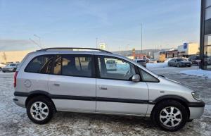 Grey Opel Zafira 2004 in Vilnius, with an engine capacity of 2.00 L and mileage of 260 thousand km for 999 €, photo 4 on AUTOMOTO.COM.LV