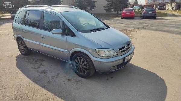 Pelēks Opel Zafira 2004 Panevēža, ar dzinēja tilpumu 2.00 L un nobraukumu 321 tūkst. km par 1150 €, foto 5 vietnē AUTOMOTO.COM.LV