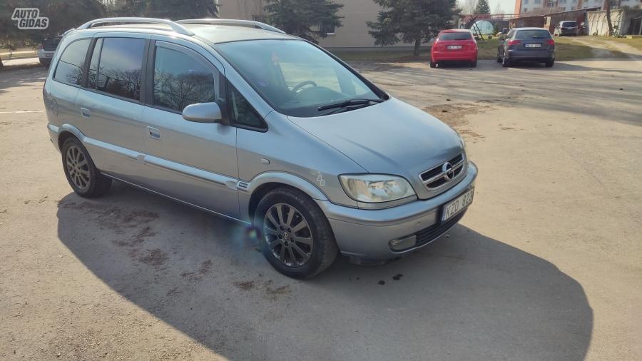 Pelēks Opel Zafira 2004 Panevēža, ar dzinēja tilpumu 2.00 L un nobraukumu 321 tūkst. km par 1150 €, foto 5 vietnē AUTOMOTO.COM.LV