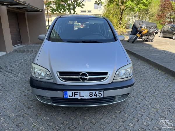 Pelēks Opel Zafira 2004 Viļņa, ar dzinēja tilpumu 2.00 L un nobraukumu 309 tūkst. km par 1200 €, foto 1 vietnē AUTOMOTO.COM.LV