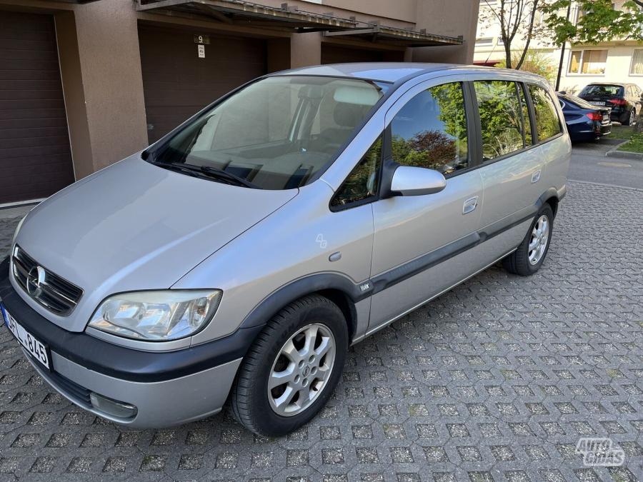 Grey Opel Zafira 2004 in Vilnius, with an engine capacity of 2.00 L and mileage of 309 thousand km for 1200 €, photo 4 on AUTOMOTO.COM.LV