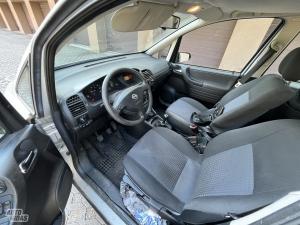 Grey Opel Zafira 2004 in Vilnius, with an engine capacity of 2.00 L and mileage of 309 thousand km for 1200 €, photo 9 on AUTOMOTO.COM.LV