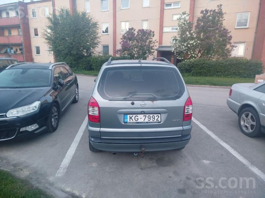 Pelēks Opel Zafira 2004 Rīga, ar dzinēja tilpumu 2.20 L un nobraukumu 342 tūkst. km par 1200 €, foto 6 vietnē AUTOMOTO.COM.LV