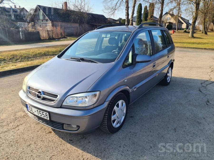 Grey Opel Zafira 2004 in Ludza, with an engine capacity of 2.00 L and mileage of 0 thousand km for 1950 €, photo 1 on AUTOMOTO.COM.LV