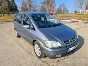 Grey Opel Zafira 2004 in Ludza, with an engine capacity of 2.00 L and mileage of 0 thousand km for 1950 €, photo 4 on AUTOMOTO.COM.LV