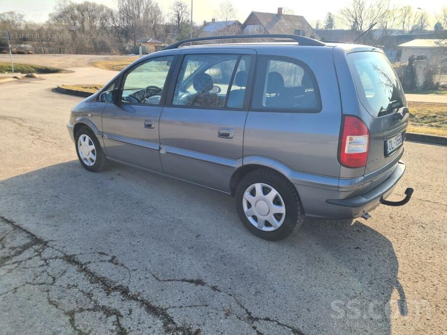 Grey Opel Zafira 2004 in Ludza, with an engine capacity of 2.00 L and mileage of 0 thousand km for 1950 €, photo 7 on AUTOMOTO.COM.LV