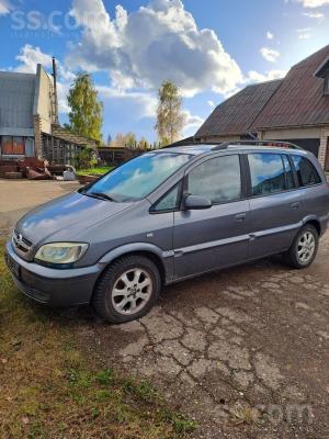 Pelēks Opel Zafira 2004 Rēzekne, ar dzinēja tilpumu 2.00 L un nobraukumu 293 tūkst. km par 500 €, foto 3 vietnē AUTOMOTO.COM.LV