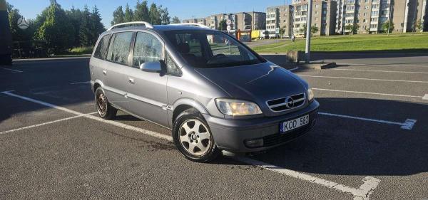 Grey Opel Zafira 2004 in Kaisiadorys, with an engine capacity of 2.17 L and mileage of 318 thousand km for 1000 €, photo 2 on AUTOMOTO.COM.LV