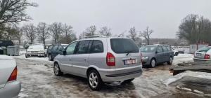 Pelēks Opel Zafira 2004 Valmiera, ar dzinēja tilpumu 2.20 L un nobraukumu 294 tūkst. km par 1150 €, foto 6 vietnē AUTOMOTO.COM.LV