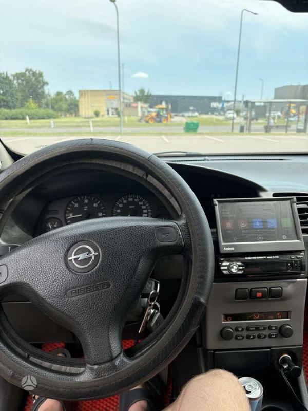 Grey Opel Zafira 2004 in Kaunas, with an engine capacity of 2.17 L and mileage of 300 thousand km for 999 €, photo 7 on AUTOMOTO.COM.LV