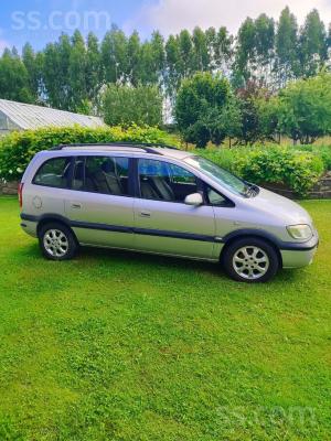 Grey Opel Zafira 2004 in Aizkraukle, with an engine capacity of 2.00 L and mileage of 273 thousand km for 750 €, photo  on AUTOMOTO.COM.LV
