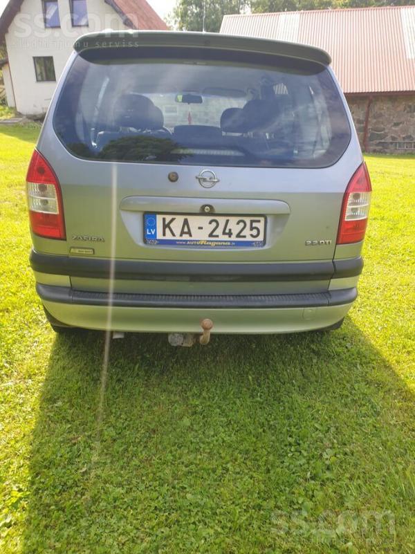 Pelēks Opel Zafira 2004 Cēsis, ar dzinēja tilpumu 2.20 L un nobraukumu 271 tūkst. km par 1050 €, foto 1 vietnē AUTOMOTO.COM.LV