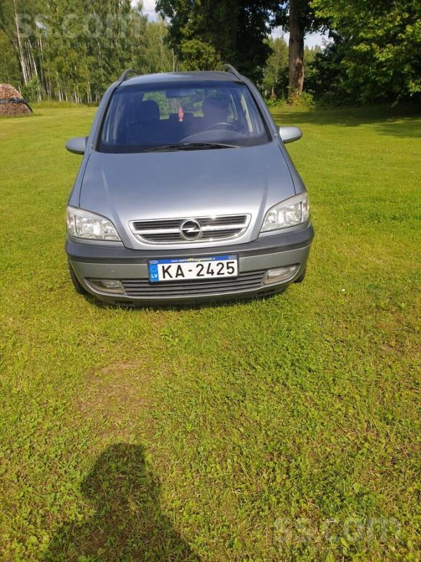 Pelēks Opel Zafira 2004 Cēsis, ar dzinēja tilpumu 2.20 L un nobraukumu 271 tūkst. km par 1050 €, foto 3 vietnē AUTOMOTO.COM.LV