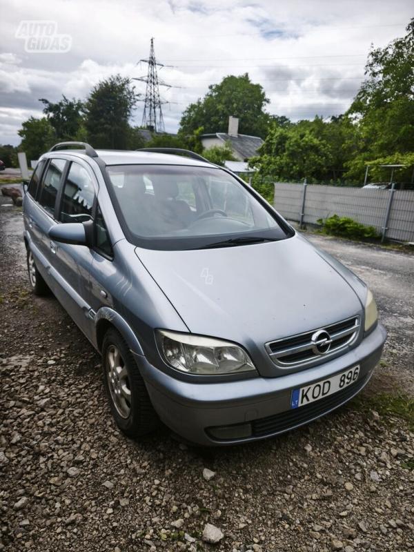 Pelēks Opel Zafira 2004 Kauņa, ar dzinēja tilpumu 2.00 L un nobraukumu 259 tūkst. km par 550 €, foto 1 vietnē AUTOMOTO.COM.LV