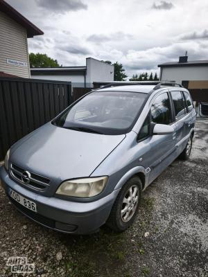 Grey Opel Zafira 2004 in Kaunas, with an engine capacity of 2.00 L and mileage of 259 thousand km for 550 €, photo 3 on AUTOMOTO.COM.LV