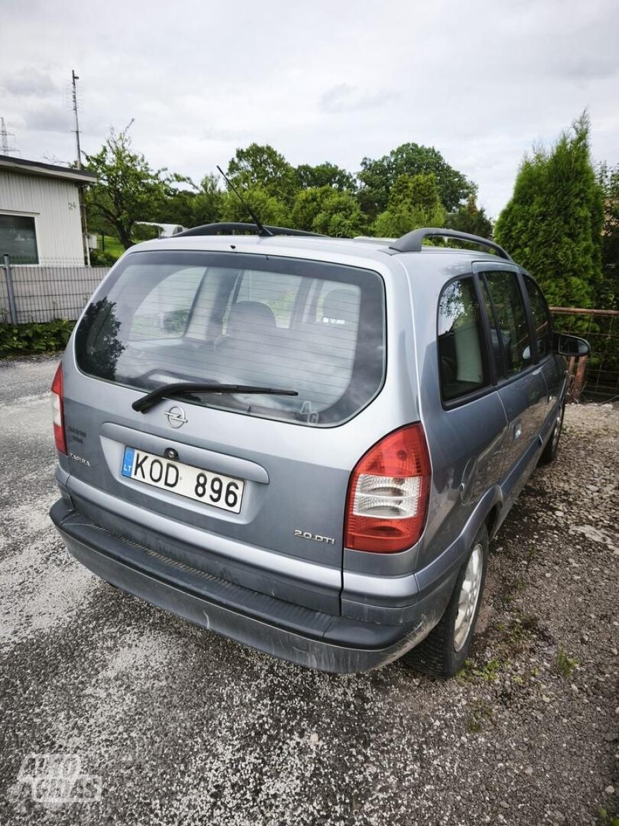 Grey Opel Zafira 2004 in Kaunas, with an engine capacity of 2.00 L and mileage of 259 thousand km for 550 €, photo 4 on AUTOMOTO.COM.LV