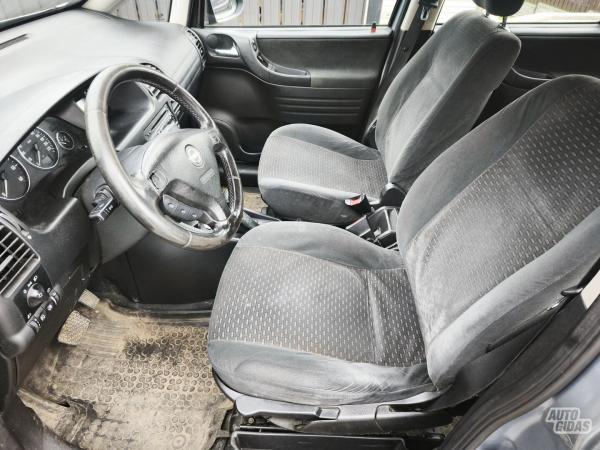 Pelēks Opel Zafira 2004 Kauņa, ar dzinēja tilpumu 2.00 L un nobraukumu 259 tūkst. km par 550 €, foto 5 vietnē AUTOMOTO.COM.LV