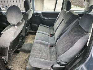 Grey Opel Zafira 2004 in Kaunas, with an engine capacity of 2.00 L and mileage of 259 thousand km for 550 €, photo 10 on AUTOMOTO.COM.LV