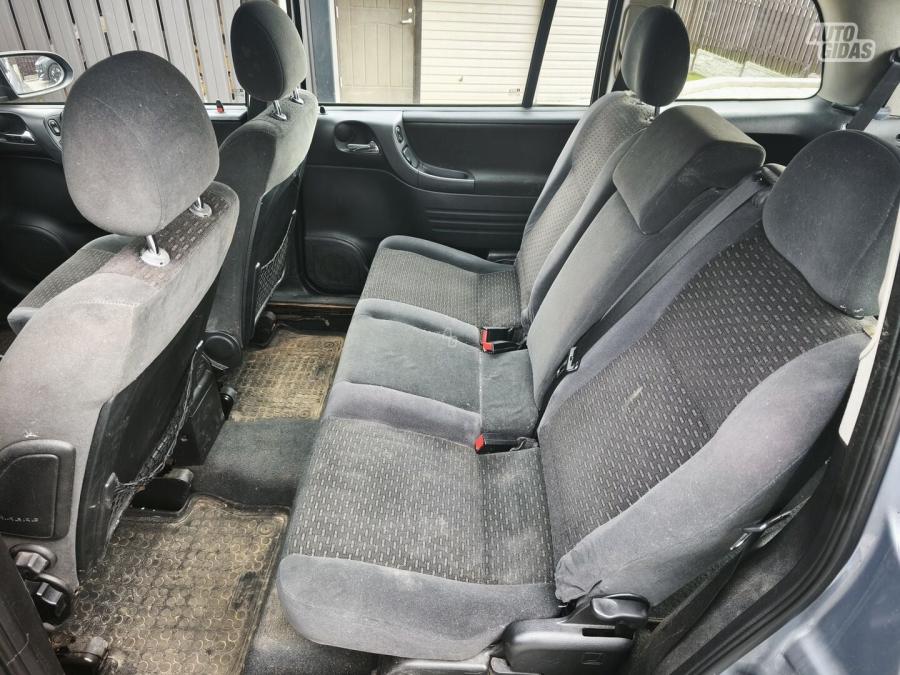 Grey Opel Zafira 2004 in Kaunas, with an engine capacity of 2.00 L and mileage of 259 thousand km for 550 €, photo 10 on AUTOMOTO.COM.LV