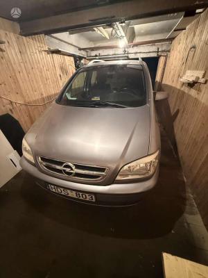 Pelēks Opel Zafira 2004 Viļņa, ar dzinēja tilpumu 2.20 L un nobraukumu 250 tūkst. km par 800 €, foto  vietnē AUTOMOTO.COM.LV
