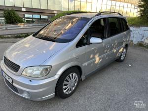 Grey Opel Zafira 2004 in Vilnius, with an engine capacity of 2.20 L and mileage of 348 thousand km for 950 €, photo 4 on AUTOMOTO.COM.LV