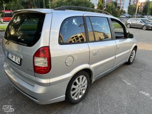 Grey Opel Zafira 2004 in Vilnius, with an engine capacity of 2.20 L and mileage of 348 thousand km for 950 €, photo 7 on AUTOMOTO.COM.LV