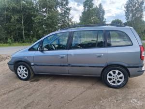 Pelēks Opel Zafira 2004 Naujoji Akmenė, ar dzinēja tilpumu 2.00 L un nobraukumu 260 tūkst. km par 950 €, foto 7 vietnē AUTOMOTO.COM.LV