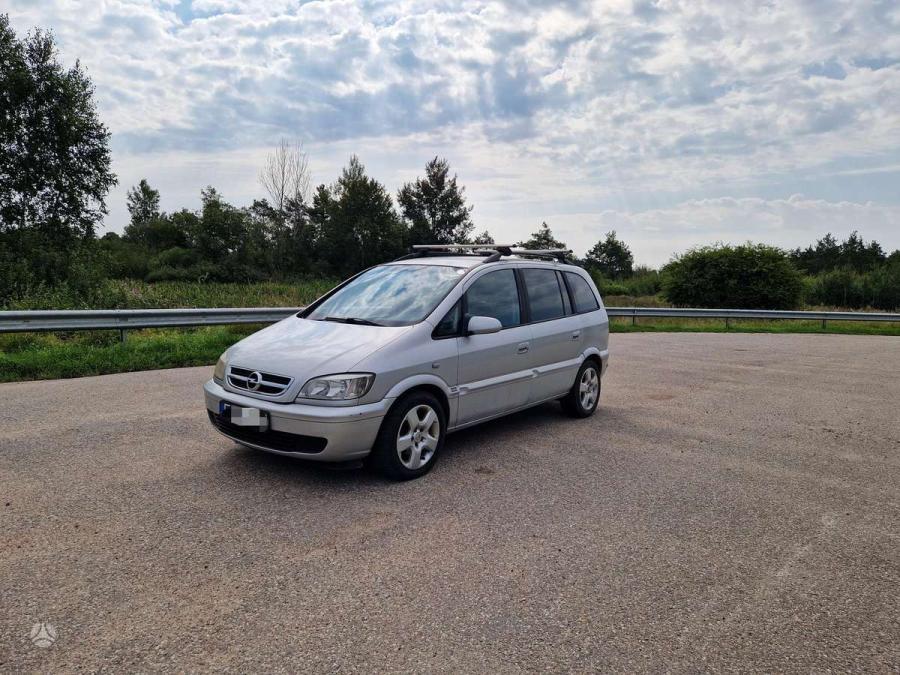 Pelēks Opel Zafira 2004 Viļņa, ar dzinēja tilpumu 2.17 L un nobraukumu 346 tūkst. km par 490 €, foto 1 vietnē AUTOMOTO.COM.LV