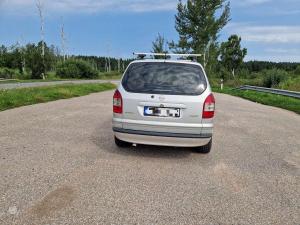 Pelēks Opel Zafira 2004 Viļņa, ar dzinēja tilpumu 2.17 L un nobraukumu 346 tūkst. km par 490 €, foto 7 vietnē AUTOMOTO.COM.LV