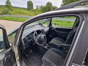 Pelēks Opel Zafira 2004 Viļņa, ar dzinēja tilpumu 2.17 L un nobraukumu 346 tūkst. km par 490 €, foto 11 vietnē AUTOMOTO.COM.LV