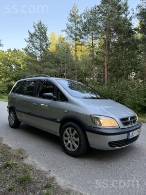 Pelēks Opel Zafira 2004 Kuldīga, ar dzinēja tilpumu 2.00 L un nobraukumu 365 tūkst. km par 1000 €, foto 3 vietnē AUTOMOTO.COM.LV